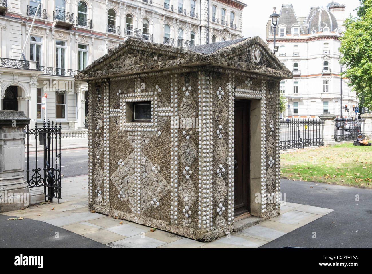Ferdinand Foch,equestrian,horse,statue,at, entrance,to,Lower Grosvenor ...