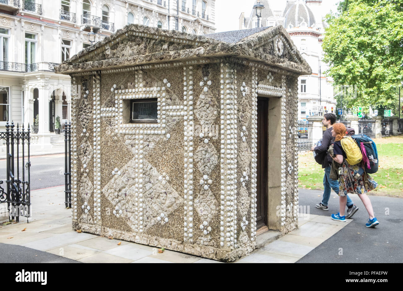 The Lower Grosvenor Garden High Resolution Stock Photography and Images ...