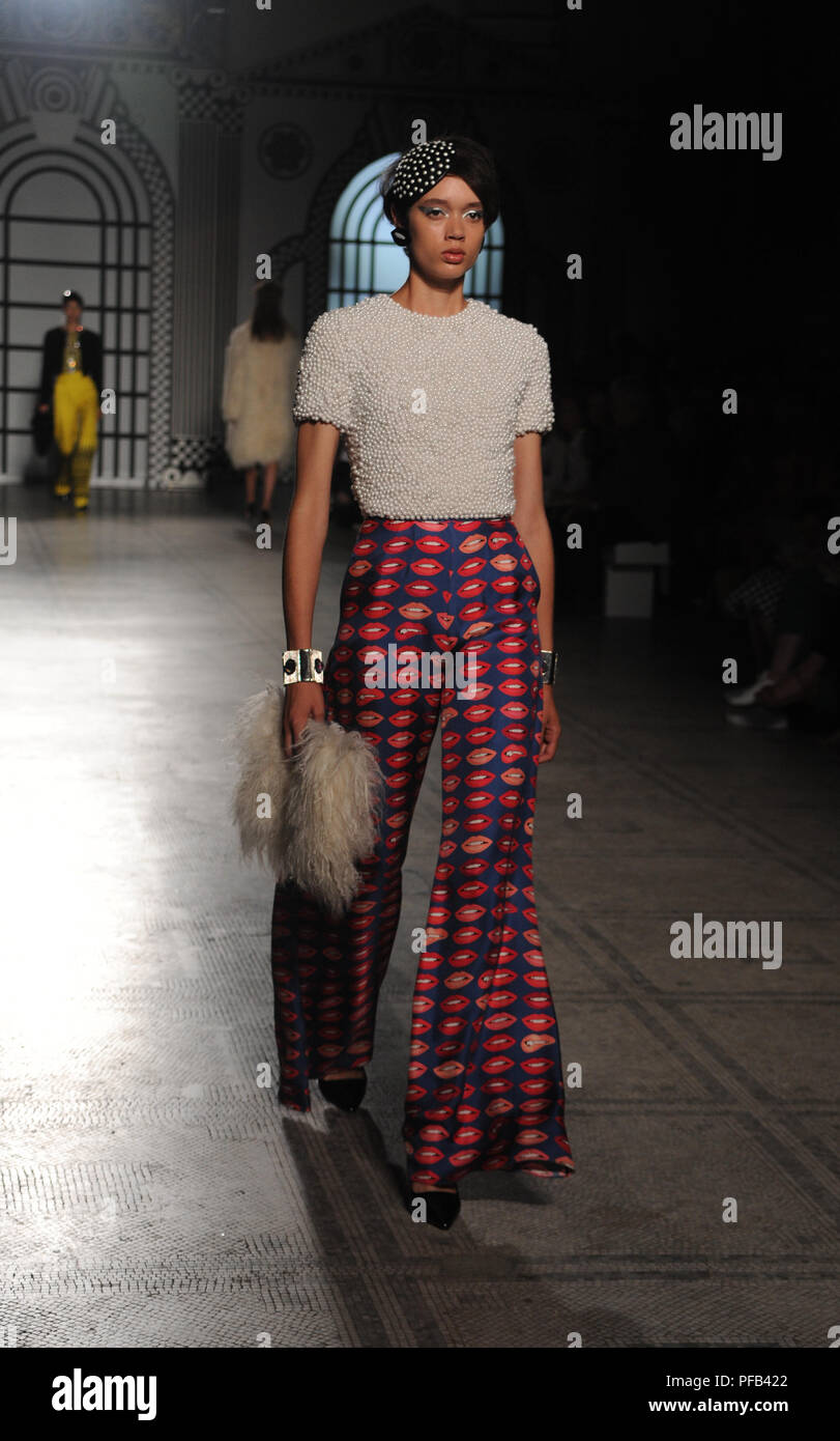 Fashion in Motion: Holly Fulton. Staged in the dramatic setting of the ...