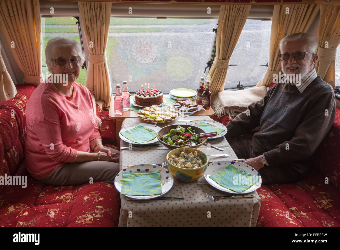 Caravan uk 80s hi-res stock photography and images - Alamy