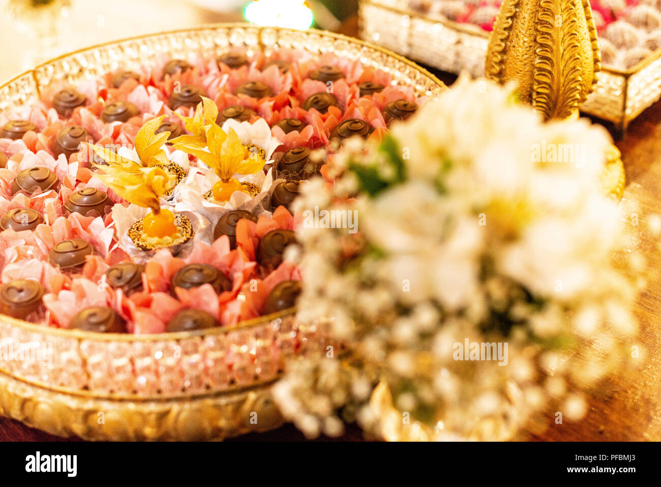 Candy table hi-res stock photography and images - Alamy