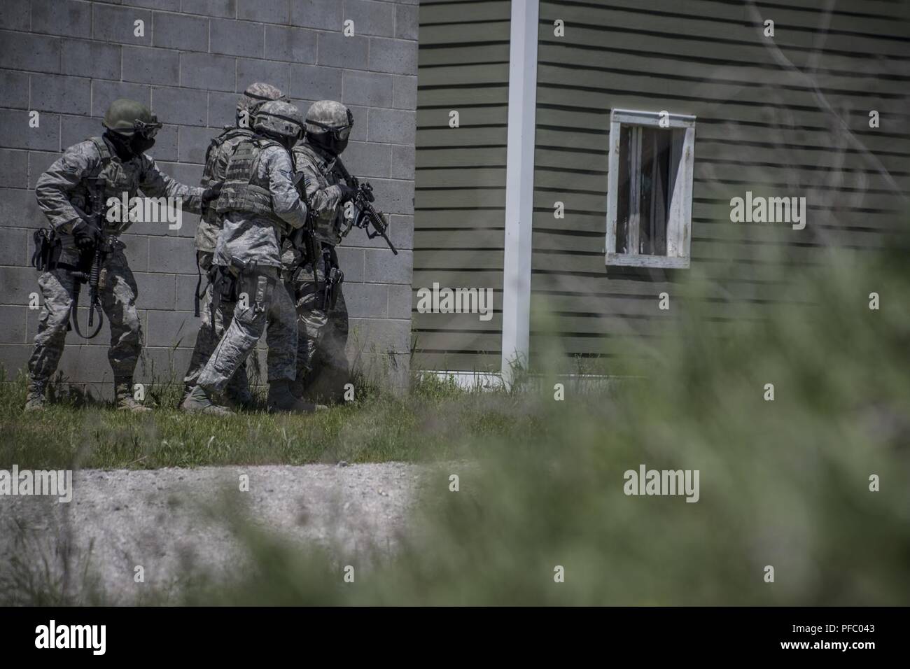 Airmen from the 179th Airlift Wing Security Forces Squadron, Mansfield ...