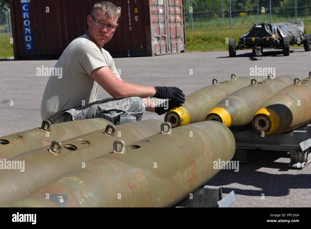 Mk 4 bomb hi-res stock photography and images - Alamy