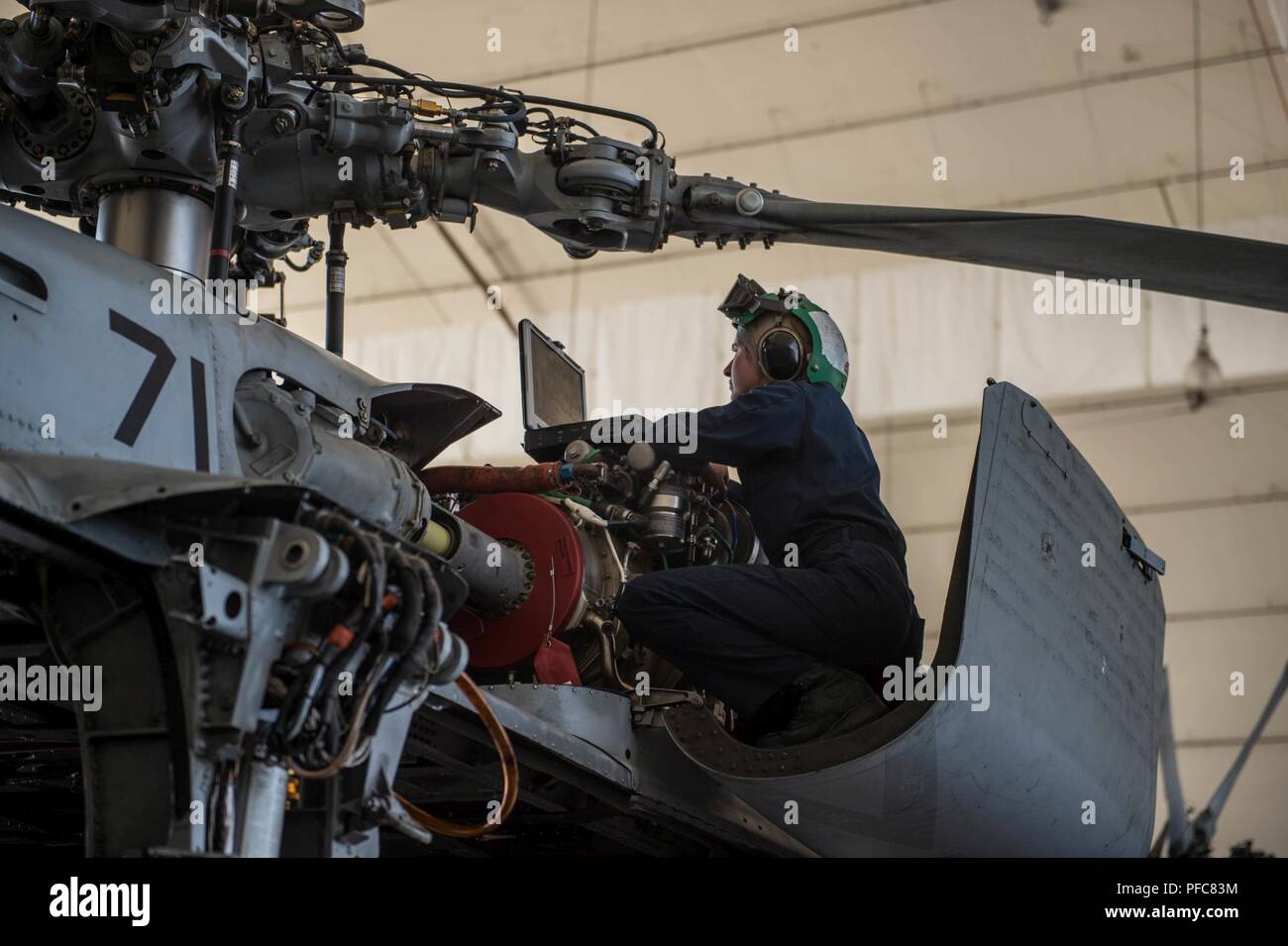 San Diego, California (June 09, 2018) Aviation Machinist Mate 2nd Class ...