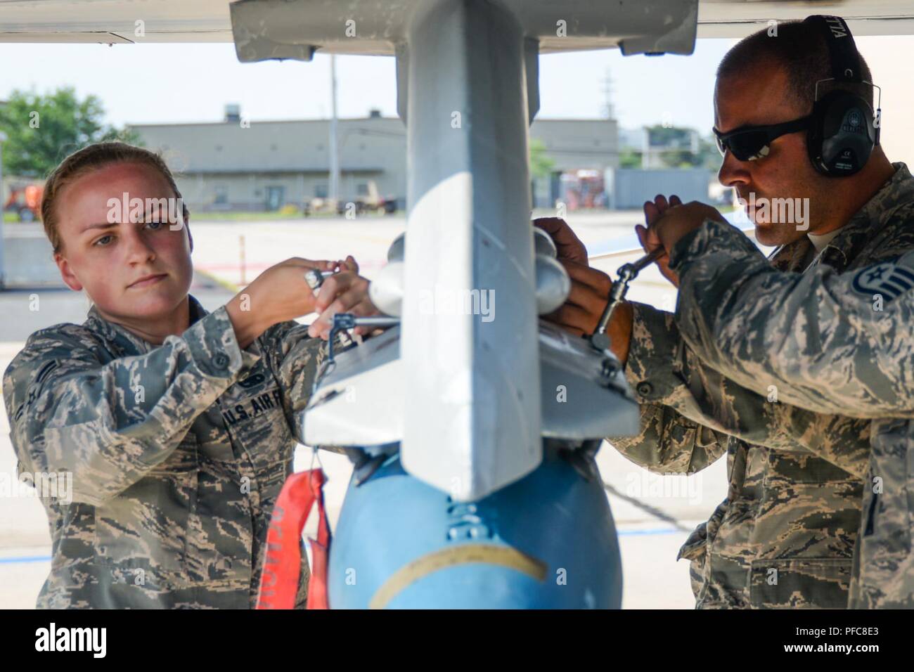 U.S. Air Force weapons loaders from the New Jersey Air National Guard's ...