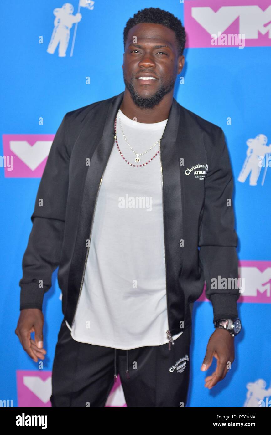 Kevin hart 2018 hi-res stock photography and images - Alamy