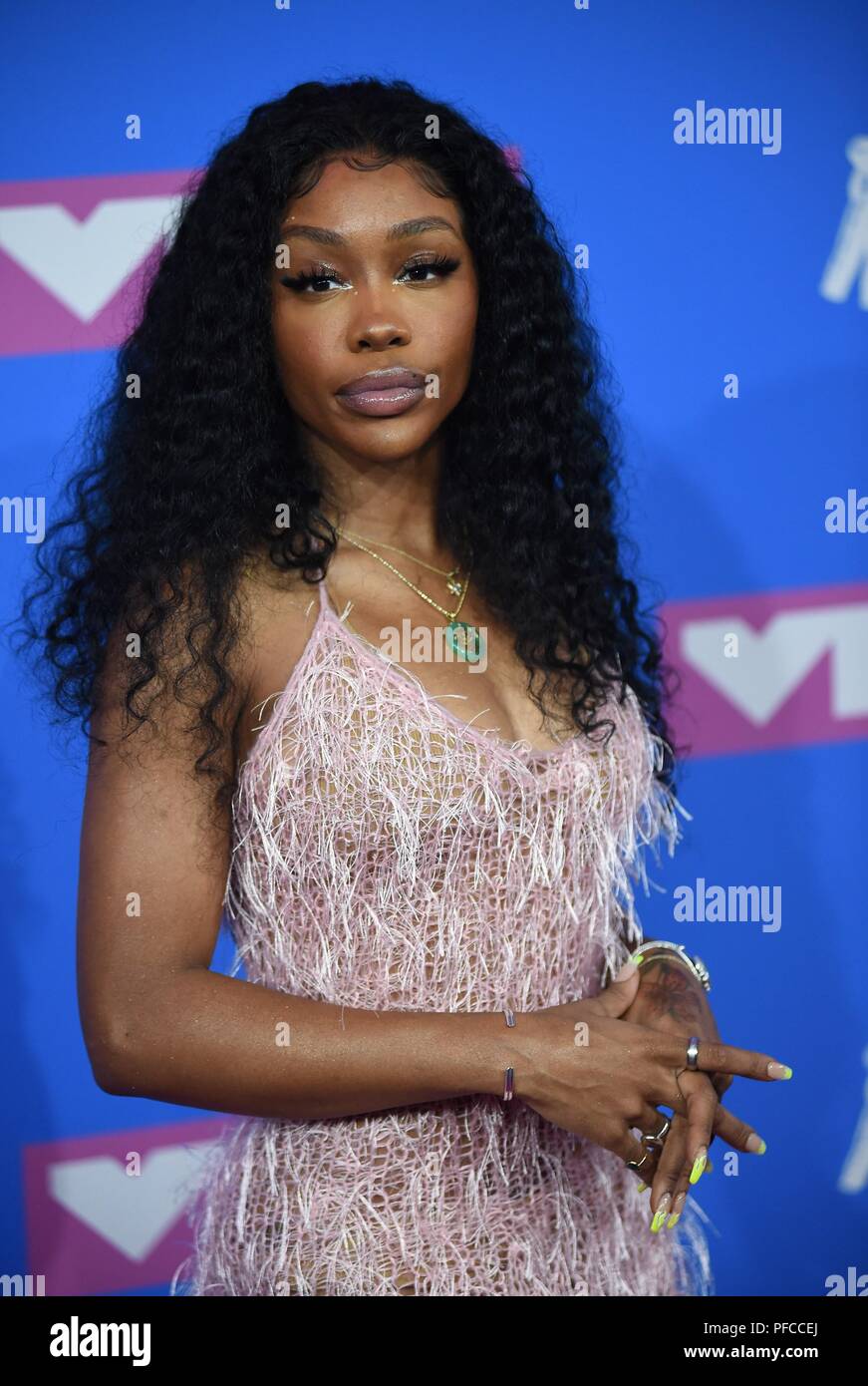 Sza hi-res stock photography and images - Alamy