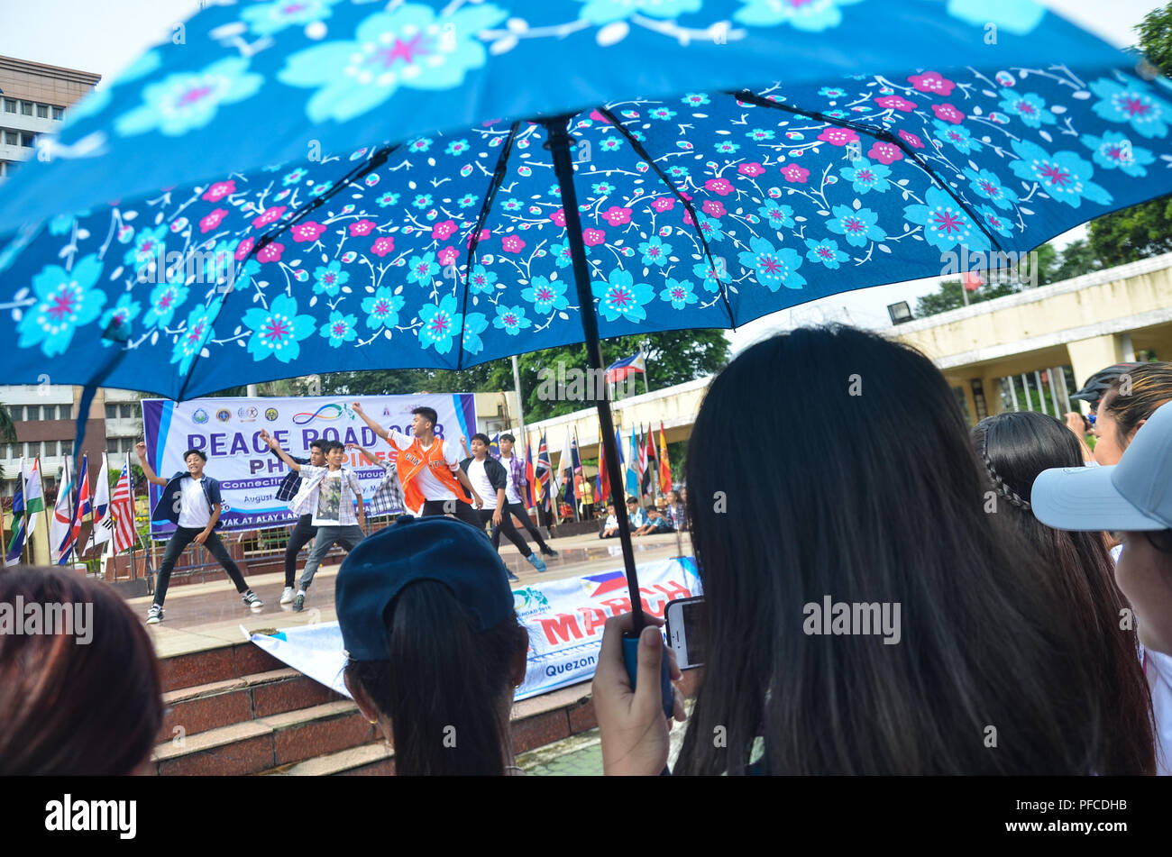 Filipino Students High Resolution Stock Photography and Images - Alamy