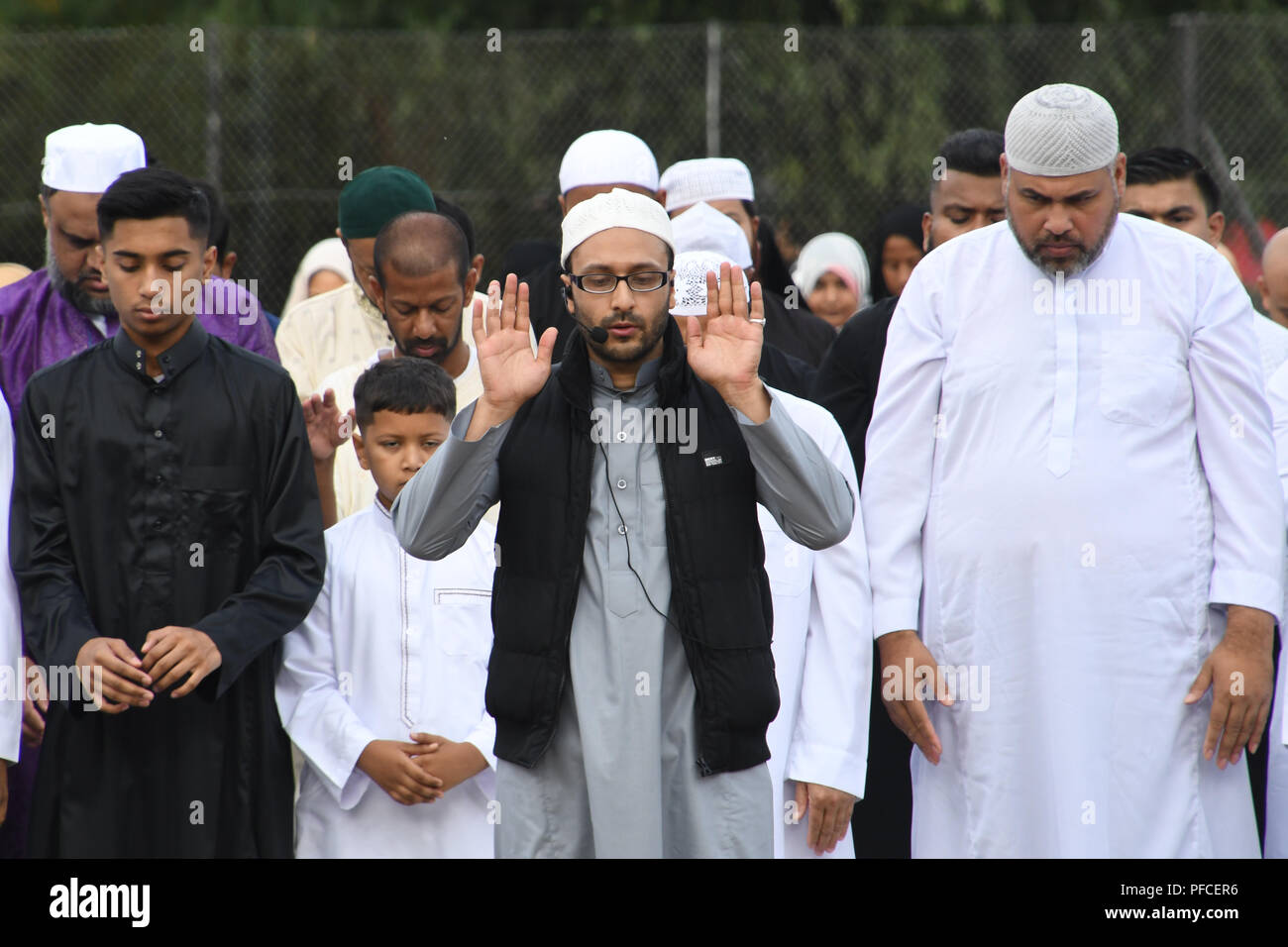 Devoted Muslims High Resolution Stock Photography and Images - Alamy