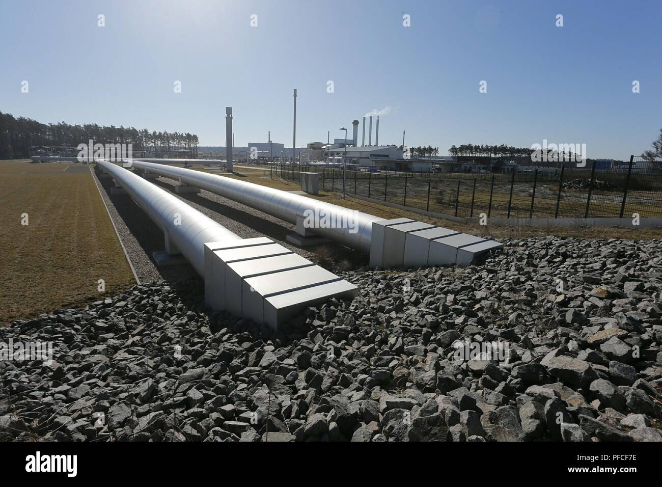 Pipeline expansion loop hi-res stock photography and images - Alamy