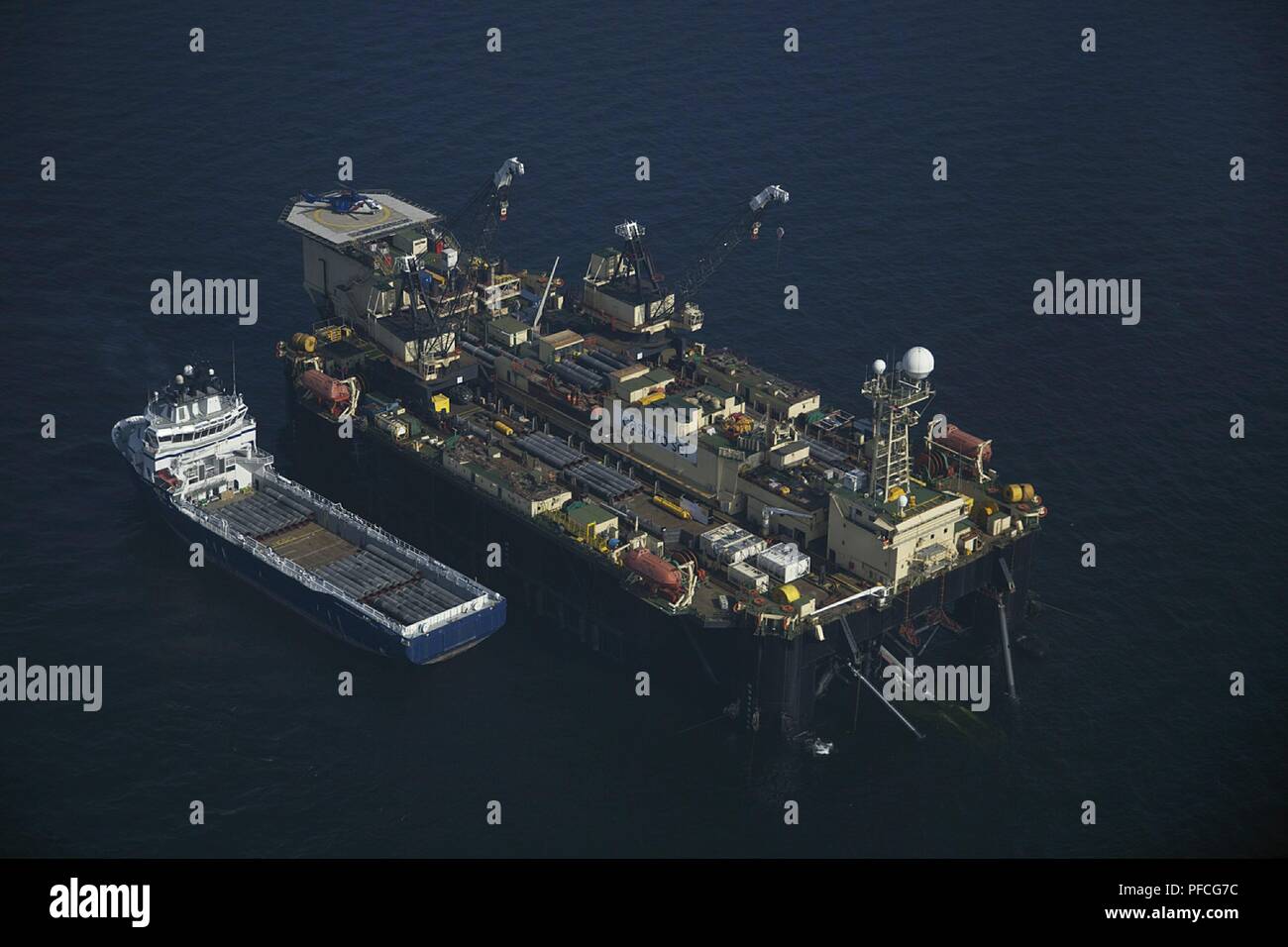 Offshore pipe laying vessel hi-res stock photography and images - Alamy