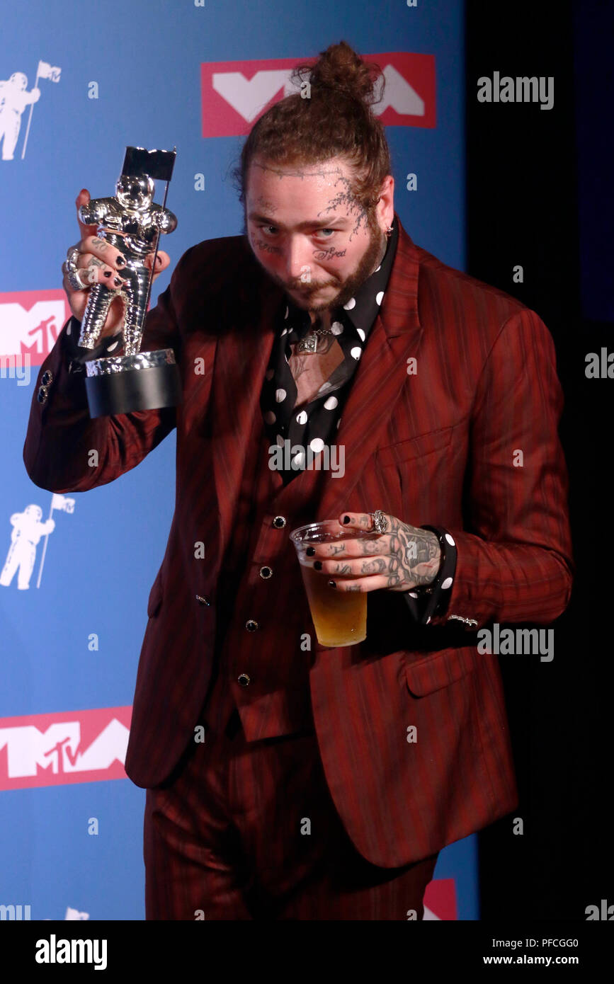 New York, NY, USA. 20th Aug, 2018. Post Malone in the press room at the ...