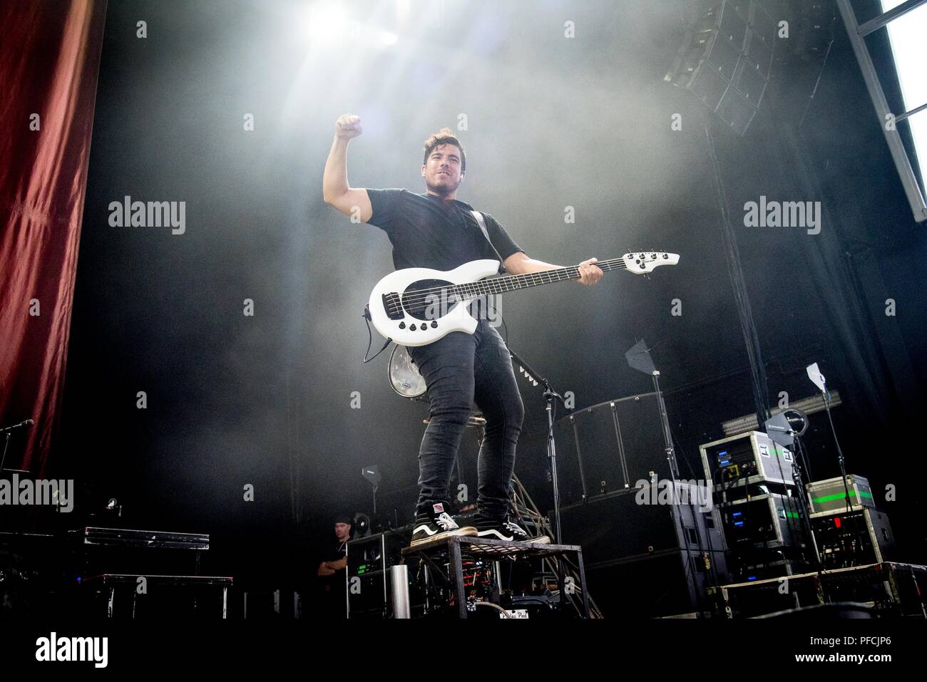 Chris cain band hi-res stock photography and images - Alamy