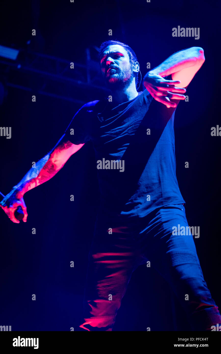 Benjamin burnley band breaking benjamin hi-res stock photography and ...