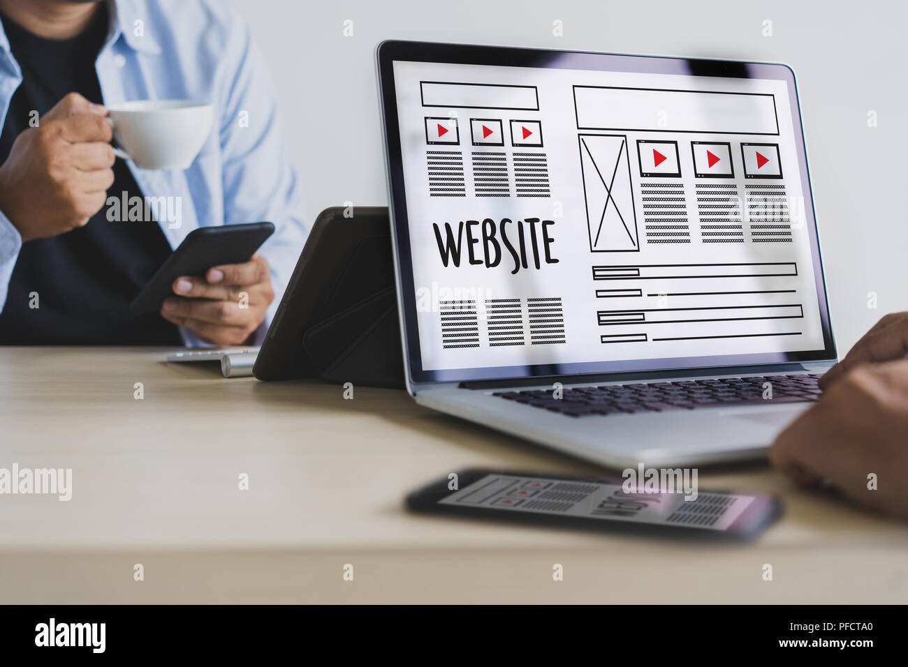 Web Design layout sketch drawing Software Media WWW and Graphic Layout ...