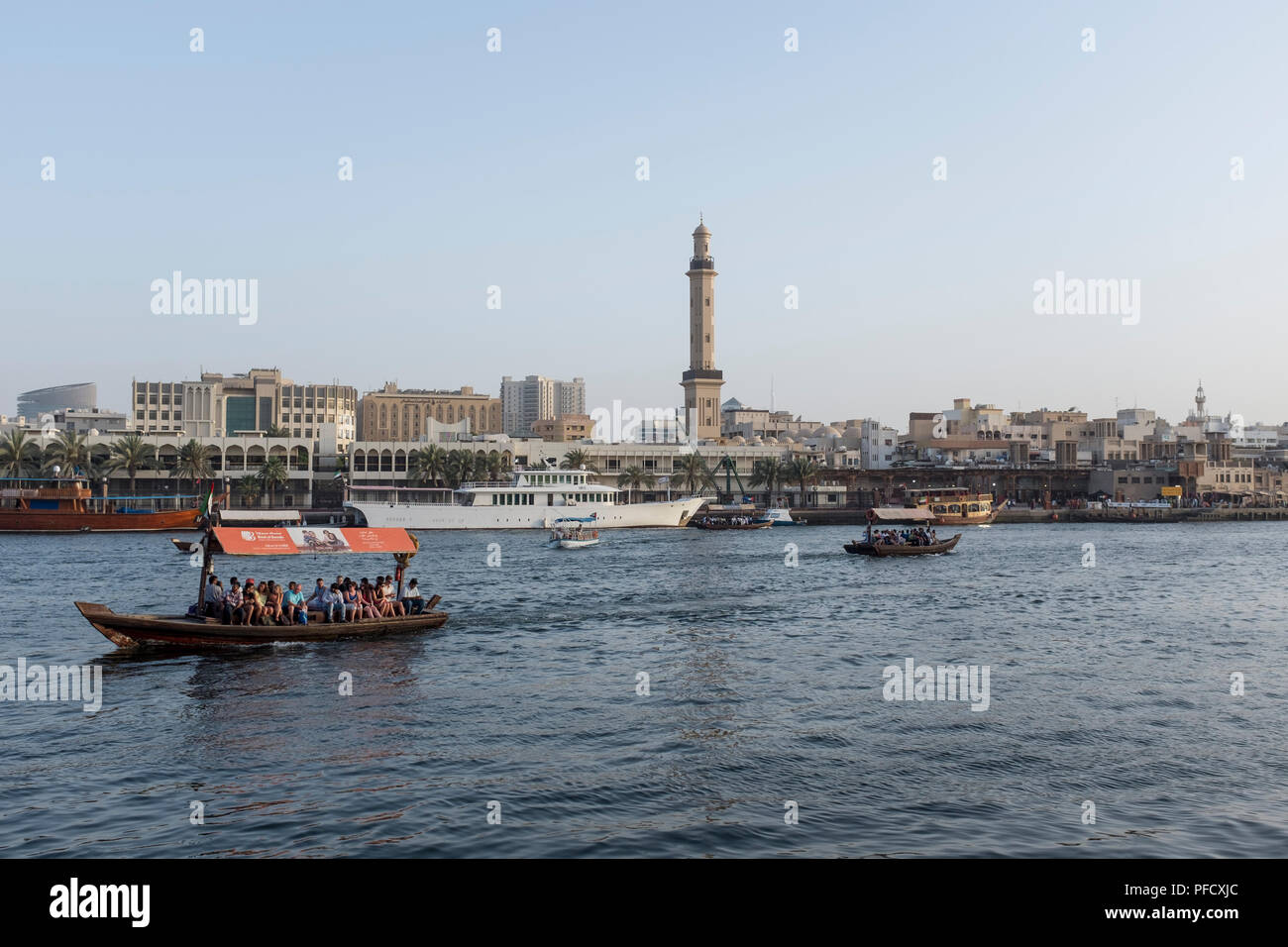 Abra boats on Dubai Creek in Bur Dubai, UAE Stock Photo - Alamy