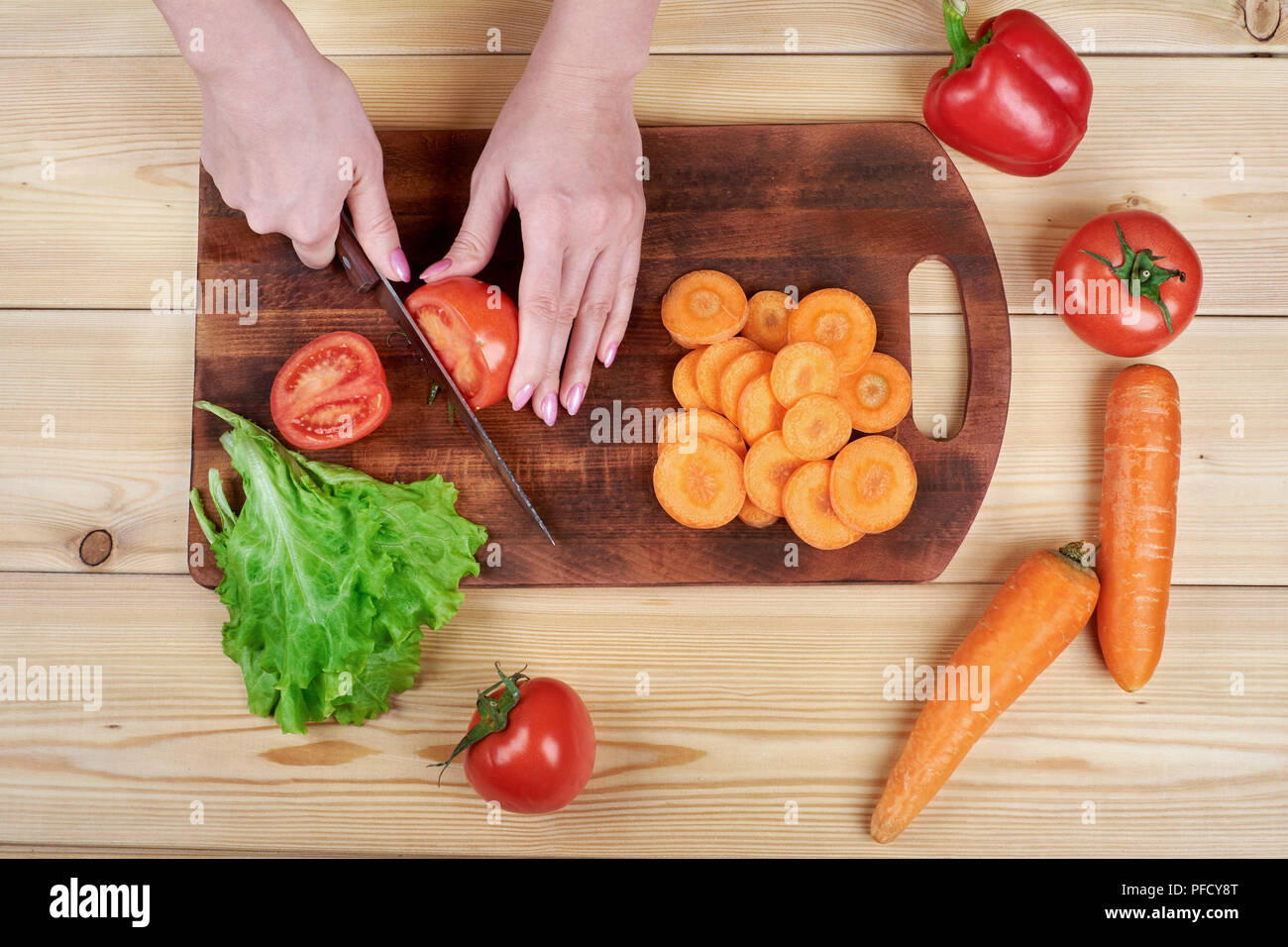 Cut hands hi-res stock photography and images - Alamy