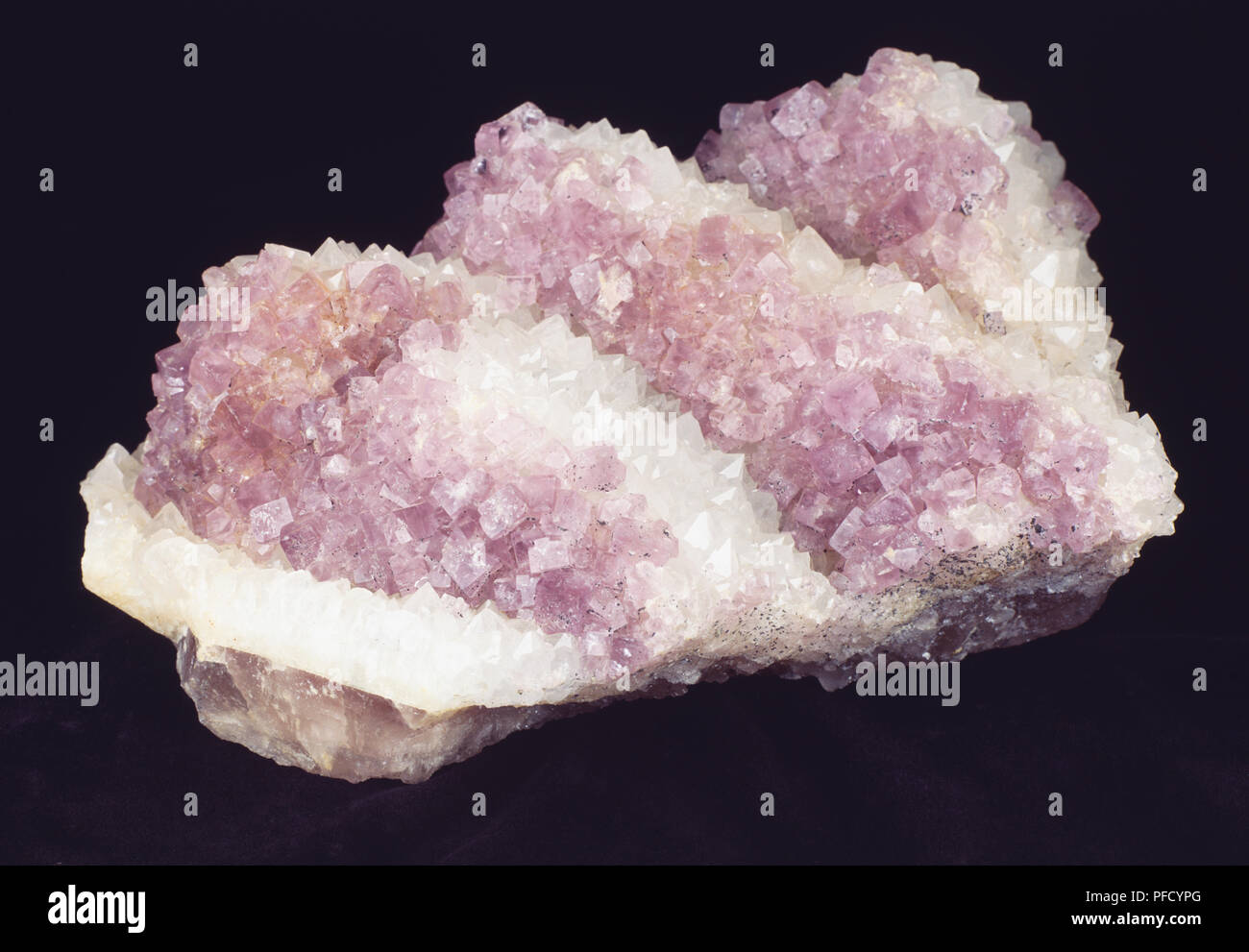 Fluorescent minerals hi-res stock photography and images - Alamy