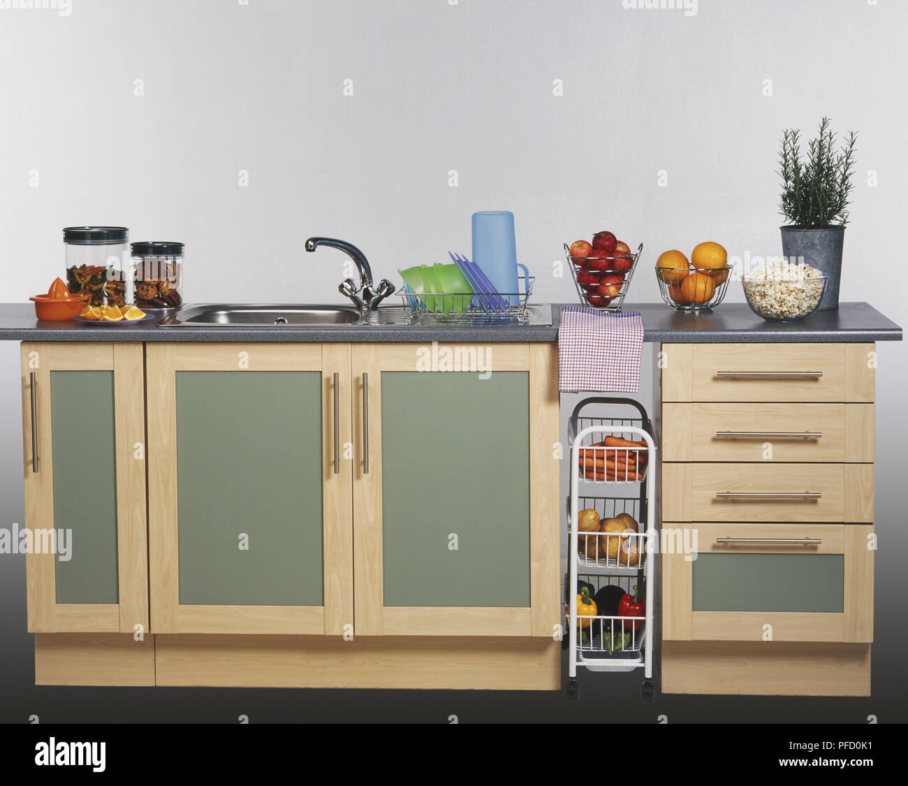 Kitchen draining board hi-res stock photography and images - Alamy