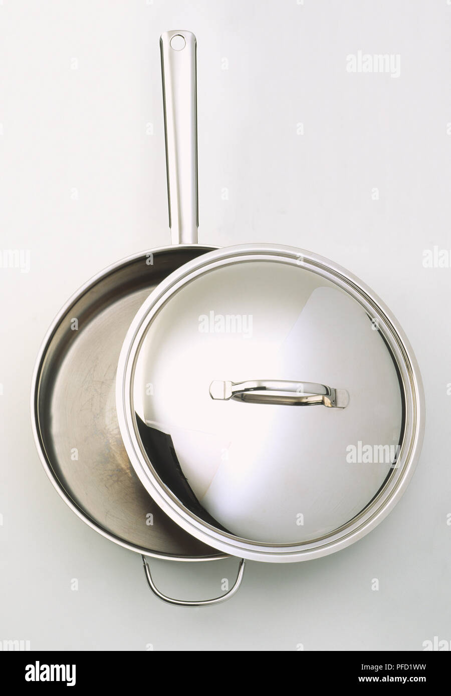 Large Pan with Lid covering most of top Stock Photo - Alamy