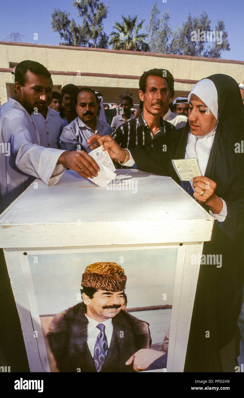 Baghdad, Iraq - 15 October 1995 - Iraqi voters at the polls during the ...