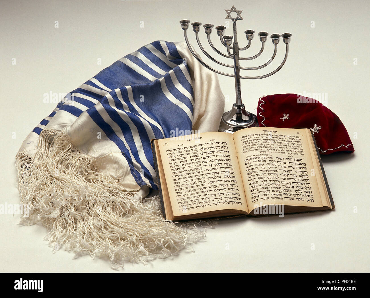 Jewish Candlestick High Resolution Stock Photography and Images - Alamy