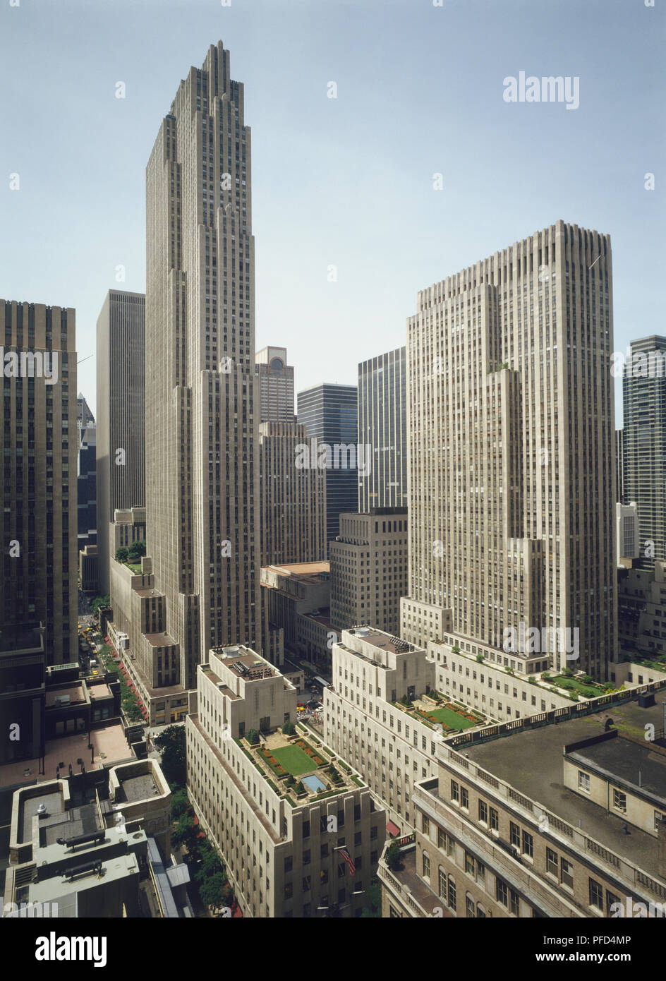 USA, New York, Manhattan, built-up area with variety of high- and low ...