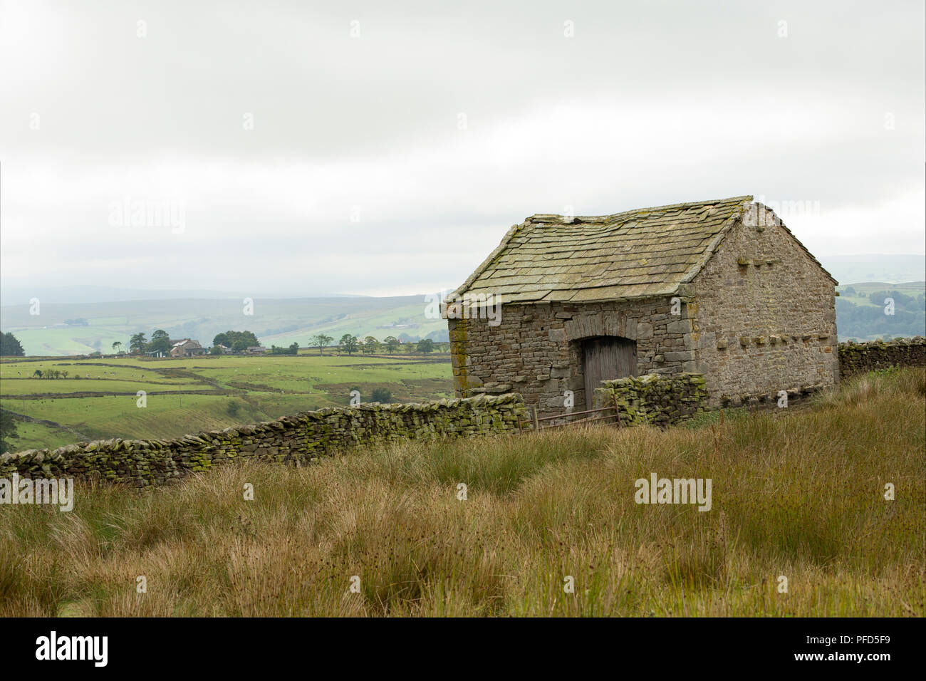 Bentham north yorkshire building hi-res stock photography and images ...