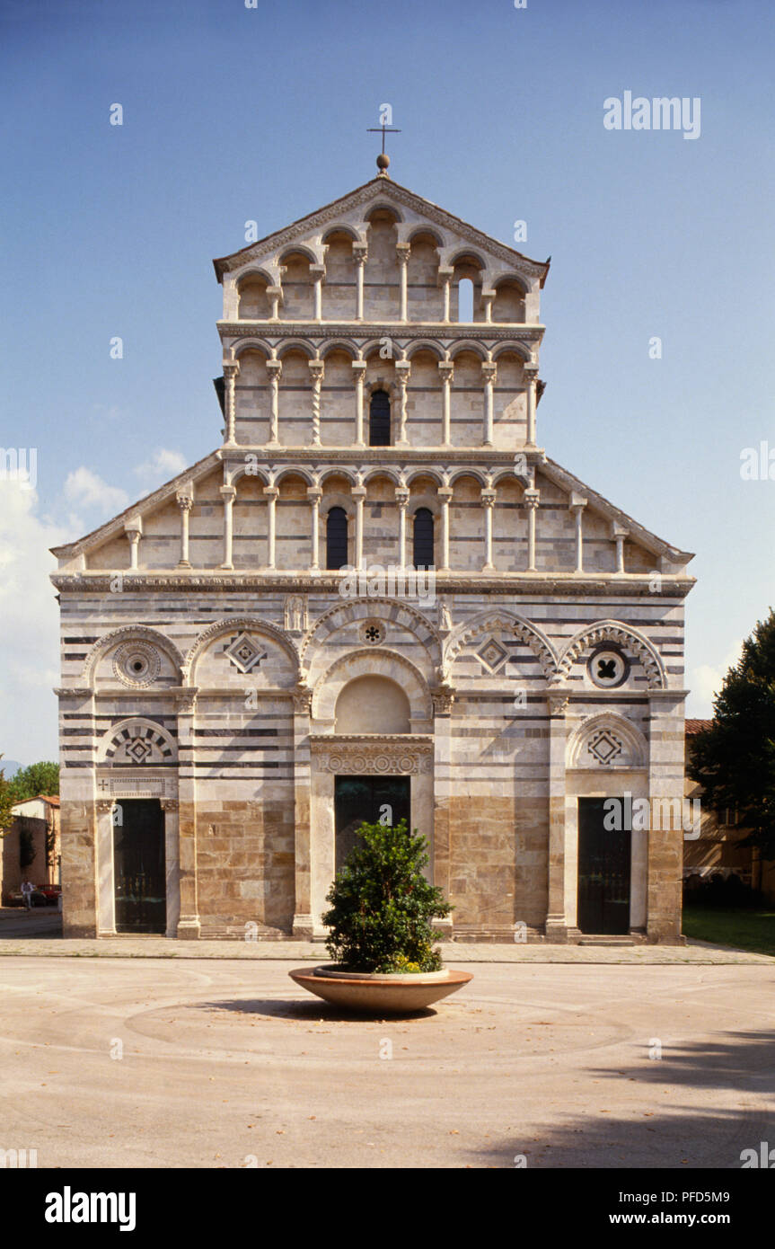 Arcading hi-res stock photography and images - Alamy