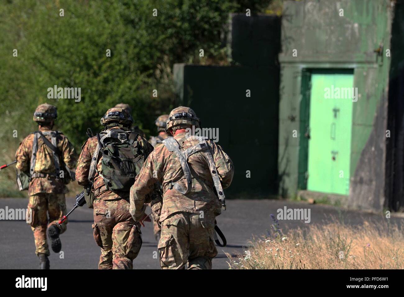 Paratroopers with the 173rd Airborne Brigade Combat Team and the ...