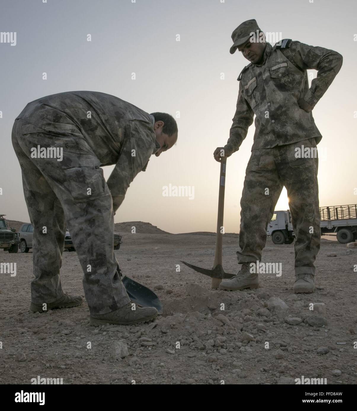 Mortar training section hi-res stock photography and images - Alamy