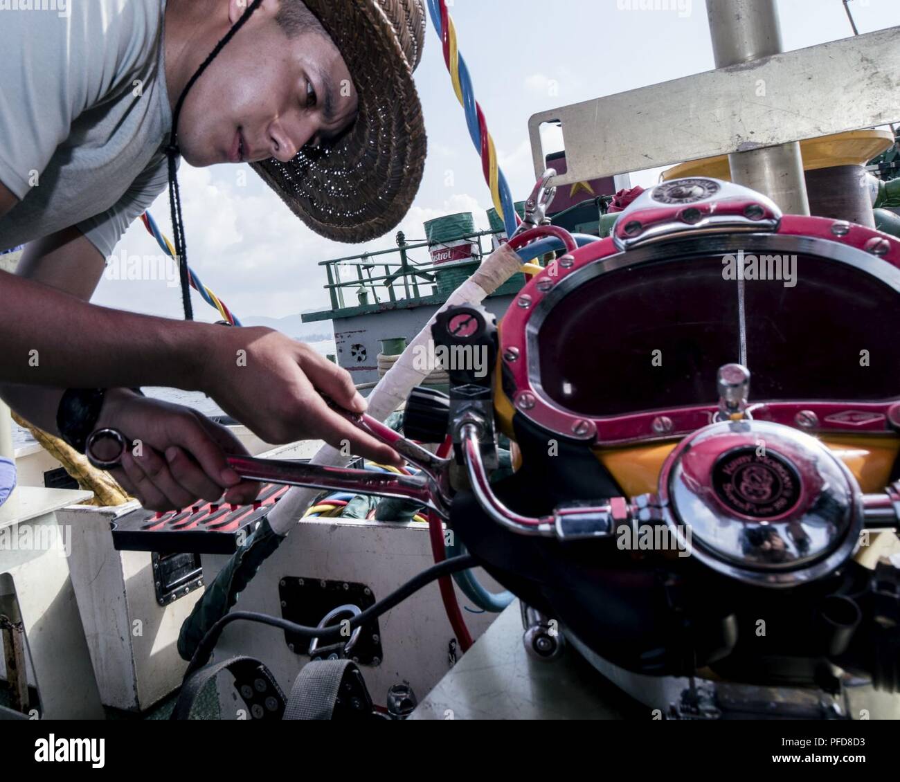 U.S. Army Pfc. Julio Melendez, assigned to 7th Engineer Dive Detachment ...