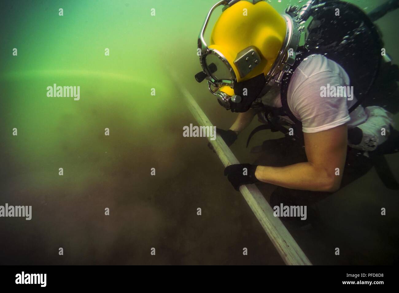 7th engineer dive detachment hi-res stock photography and images - Alamy