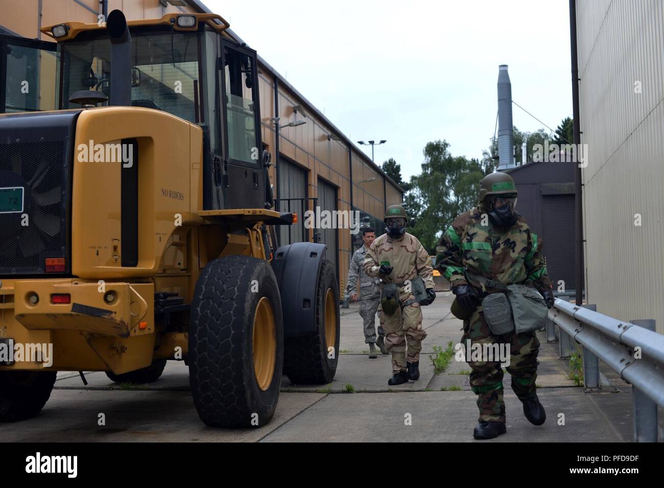 48th Fighter Wing Airmen conduct post-attack reconnaissance during a ...