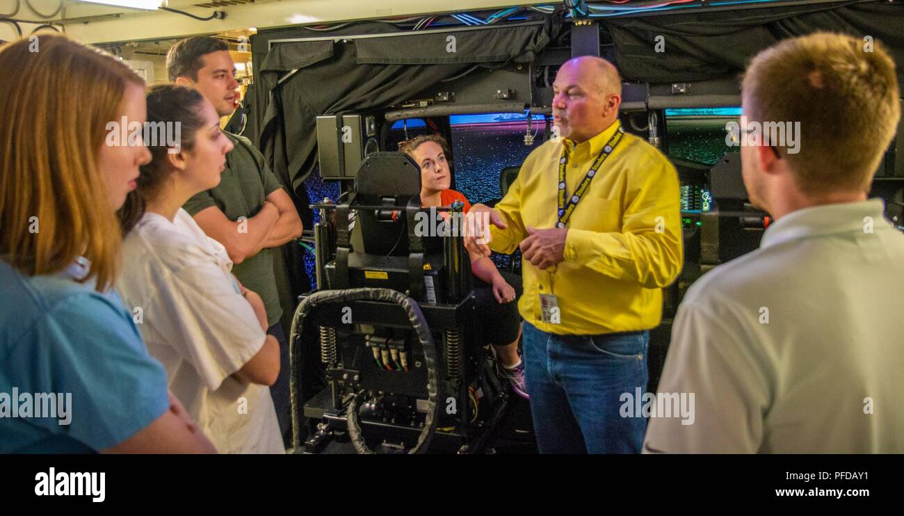 Blackhawk simulator hi-res stock photography and images - Alamy