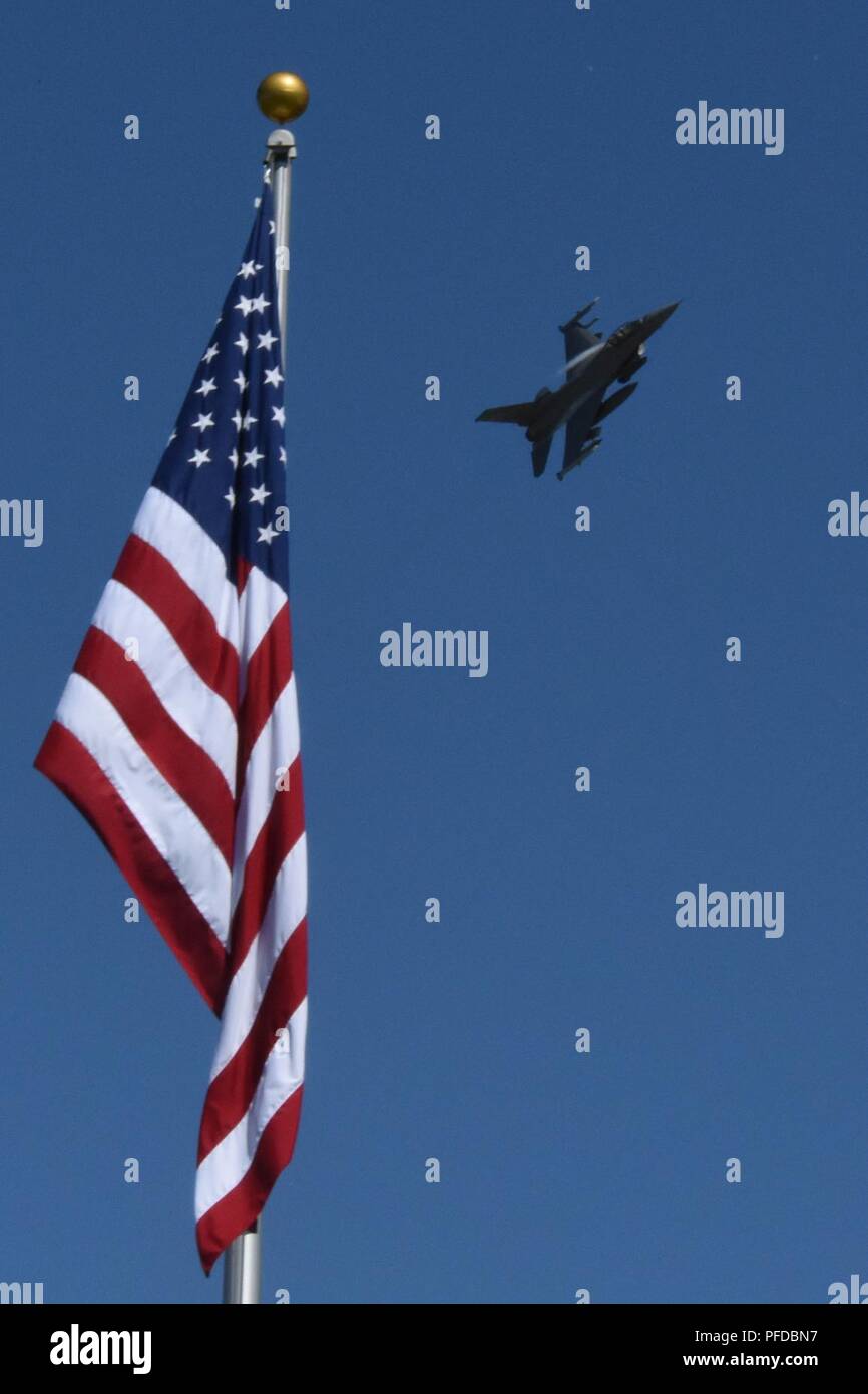 An F-16 Fighting Falcon, assigned to the 180th Fighter Wing, Ohio Air ...