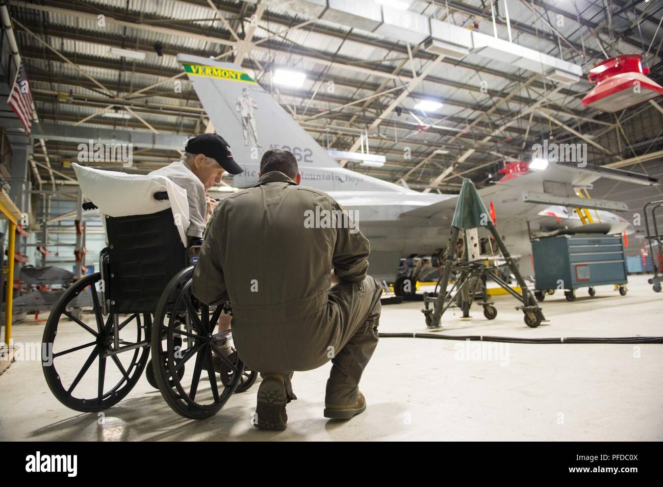 WWII pilot and combat veteran, Mr. Lyndol Palin connects with Col ...