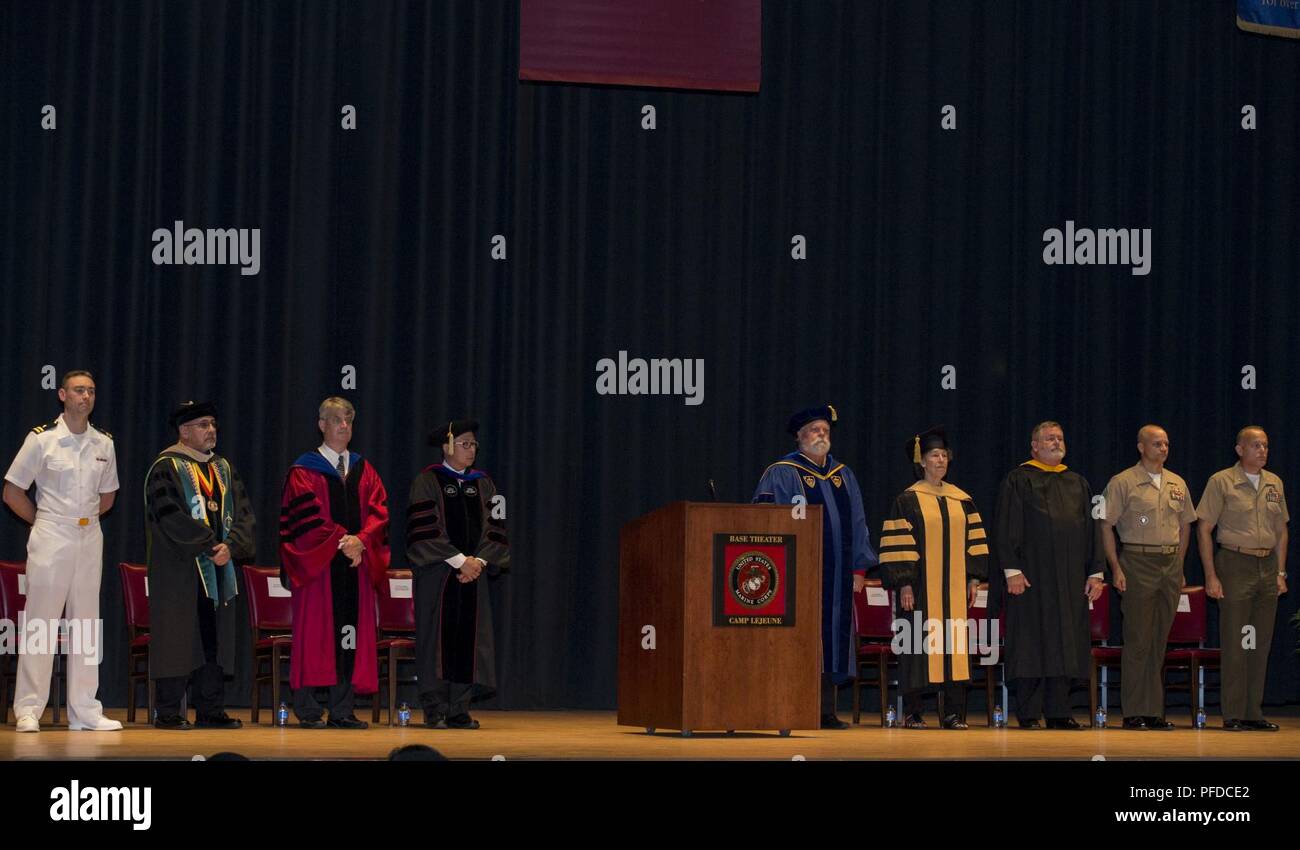 College graduation ceremony usa 2017 hi-res stock photography and ...