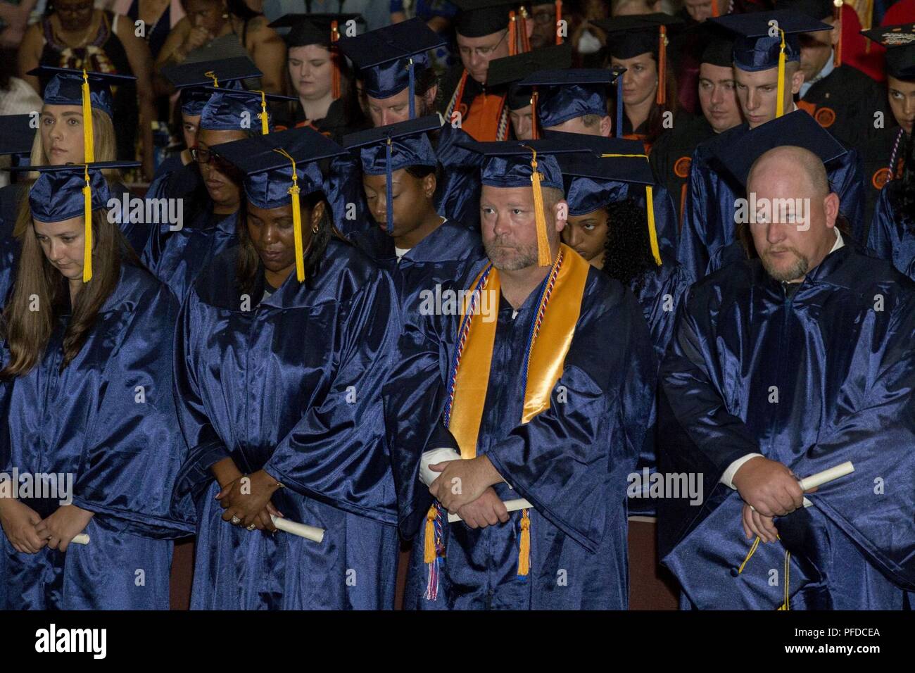 College graduation ceremony usa 2017 hi-res stock photography and ...
