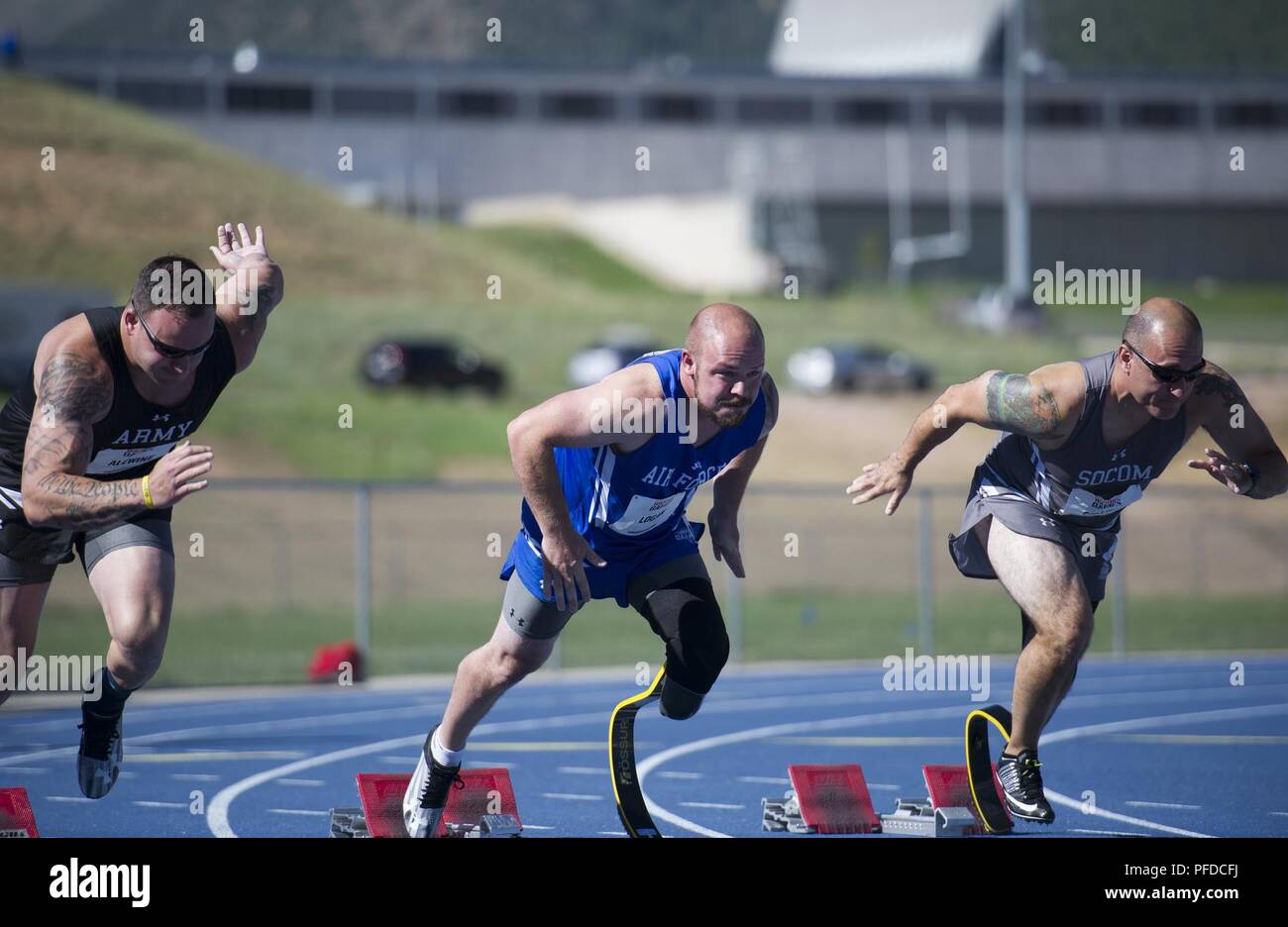 U.S. Army Staff Sgt. Ross Alewine, left, U.S. Air Force Veteran Russell ...
