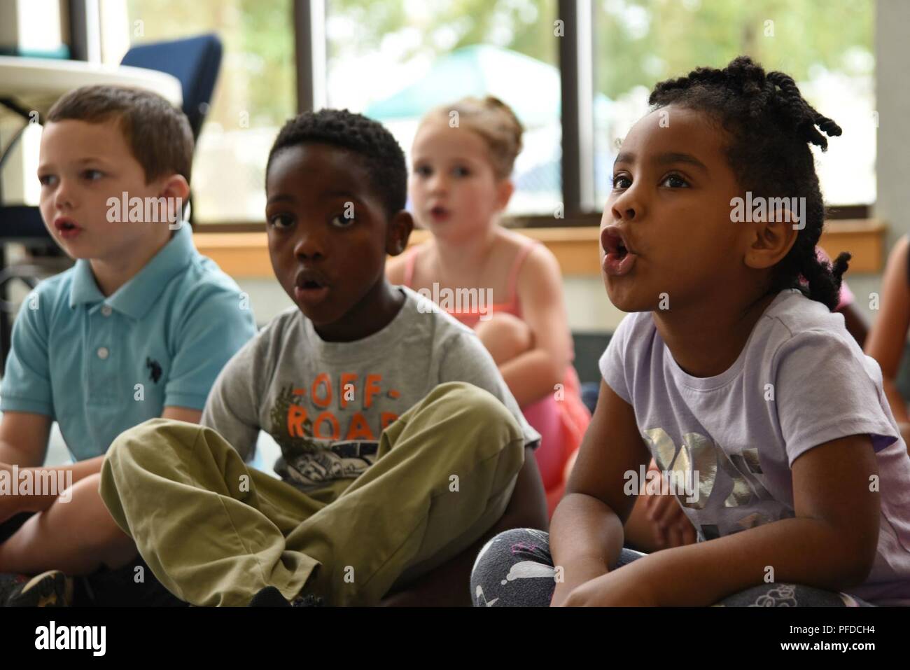 South Carolina First Steps 4K students recite the alphabet in class at ...