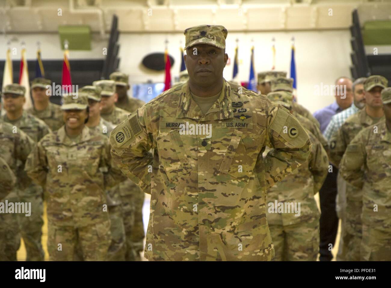 FORT KNOX, Ky - Lt. Col.. Barry Murray, officer-in-charge, Strategic ...