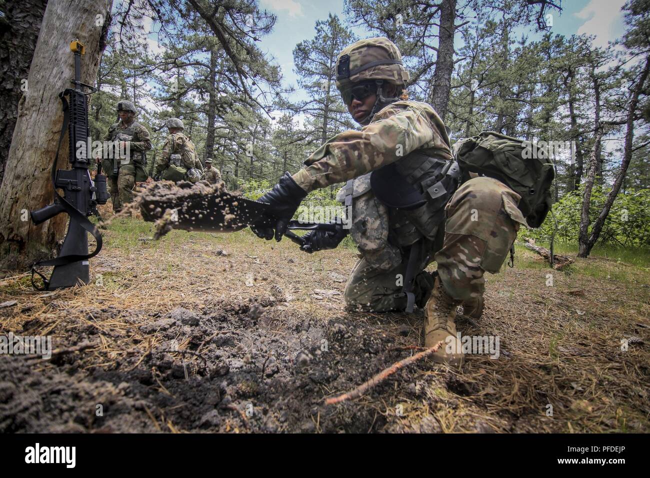 Hasty fighting position hi-res stock photography and images - Alamy