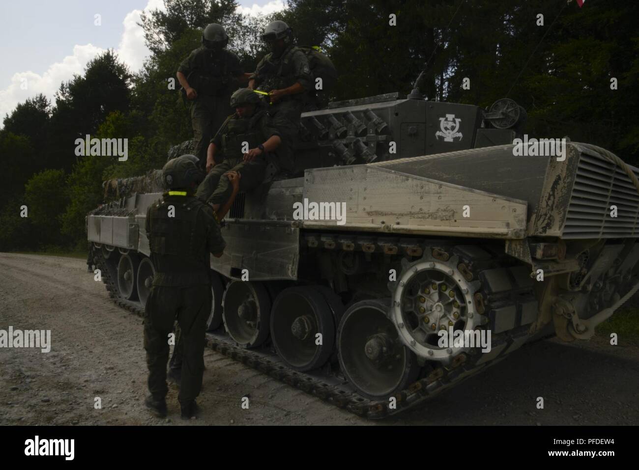 Austrian army tanks hi-res stock photography and images - Alamy