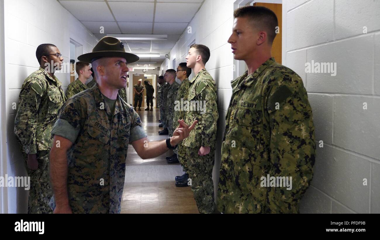 Gunnery skills test hi-res stock photography and images - Alamy