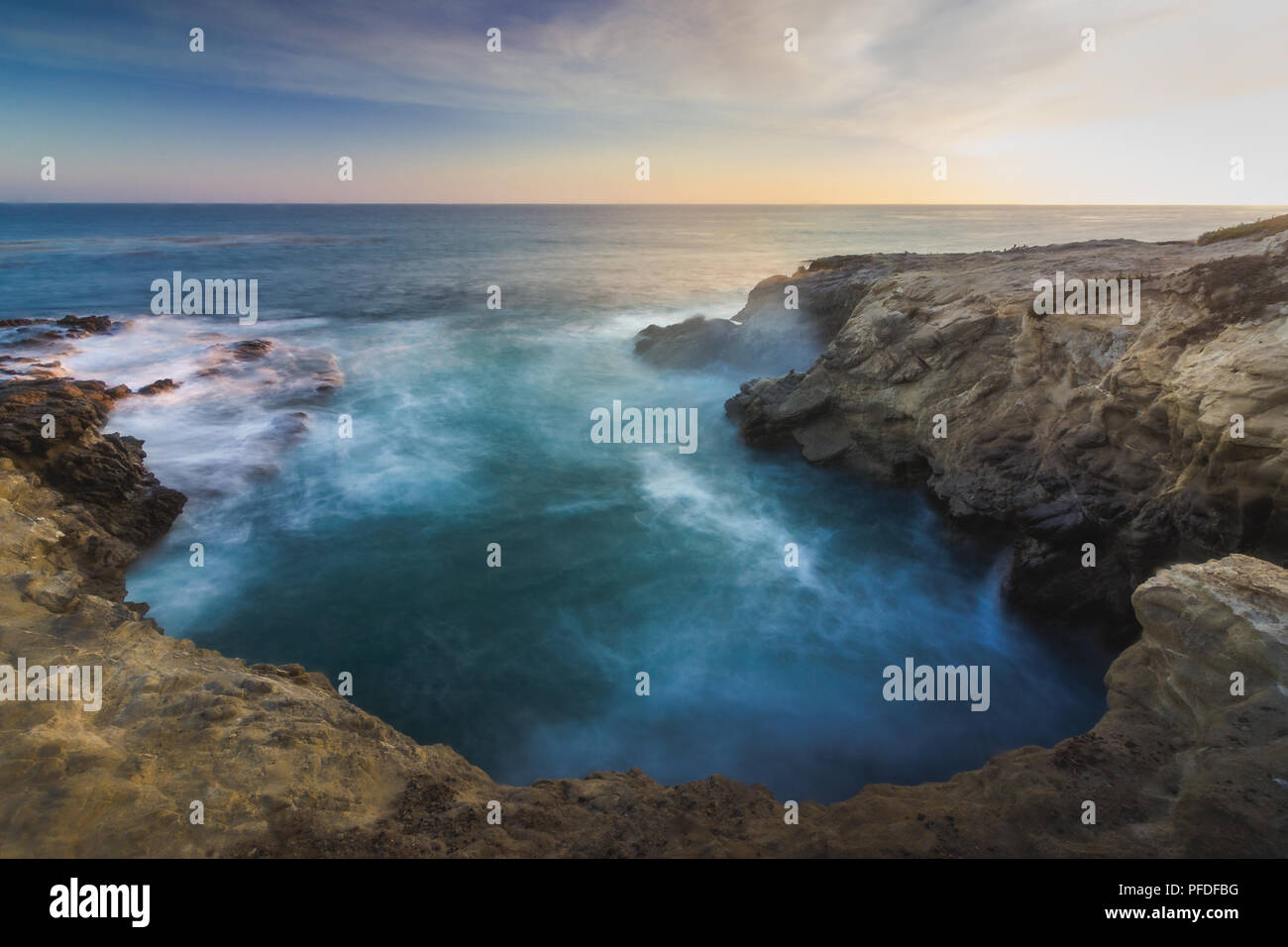 Leo carrillo state beach malibu hi-res stock photography and images - Alamy