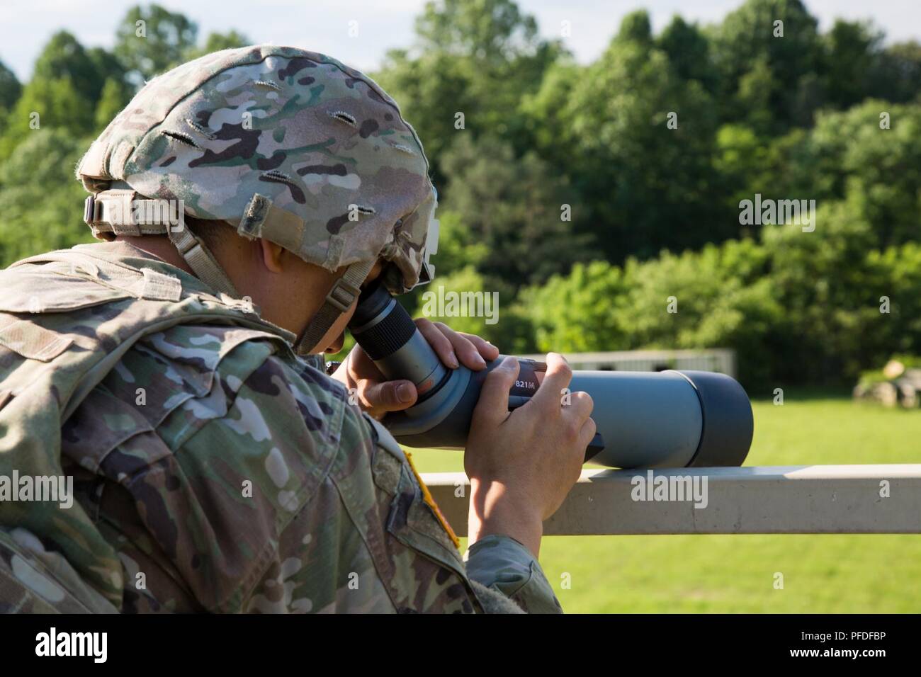 Ordnance transfer operations hi-res stock photography and images - Alamy