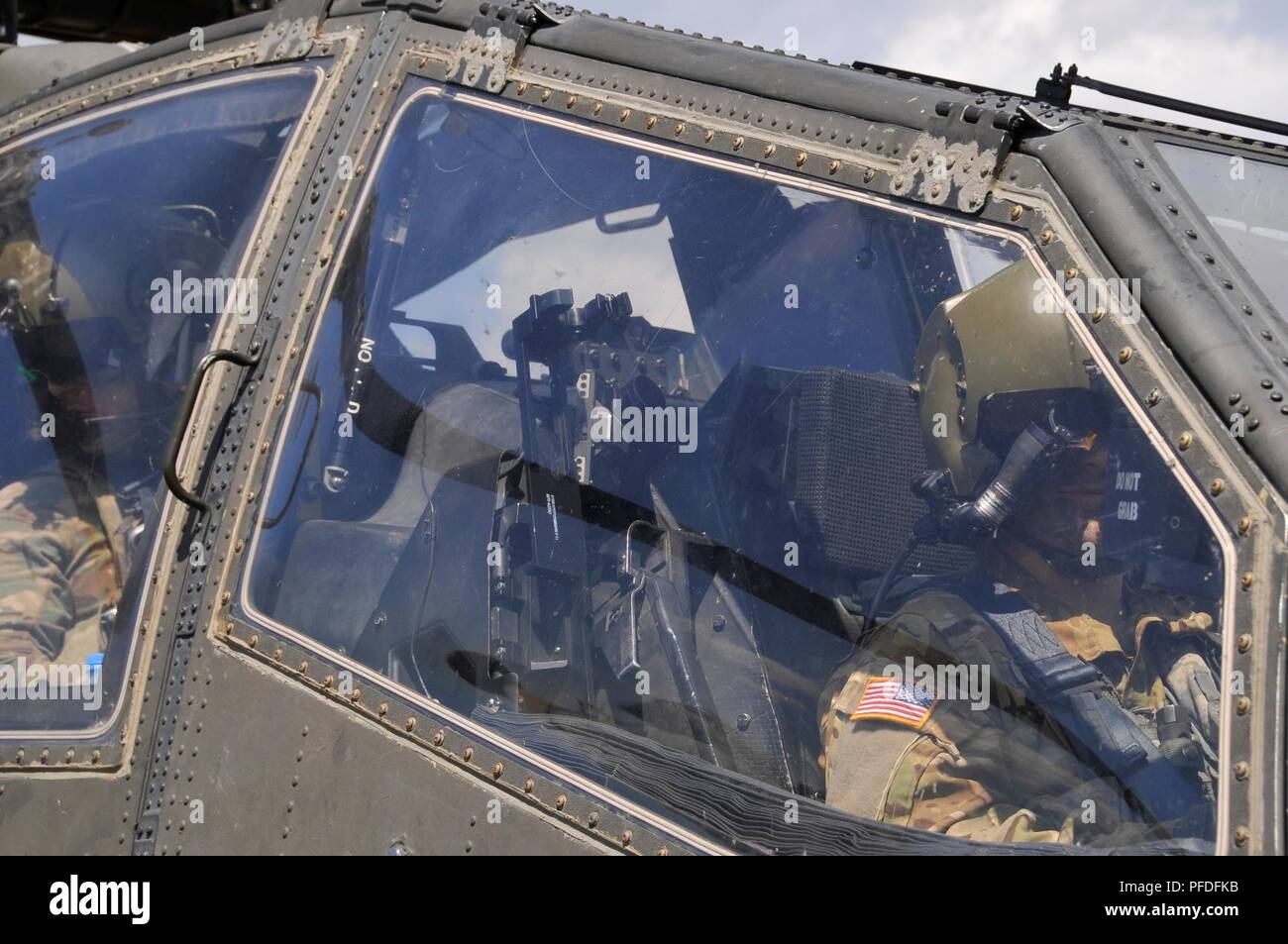 U.S. Army Apache helicopter pilots assigned to Task Force Viper 1st ...
