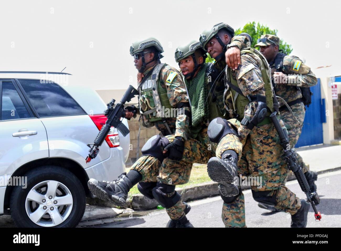 Royal bahamas defence force hi-res stock photography and images - Alamy
