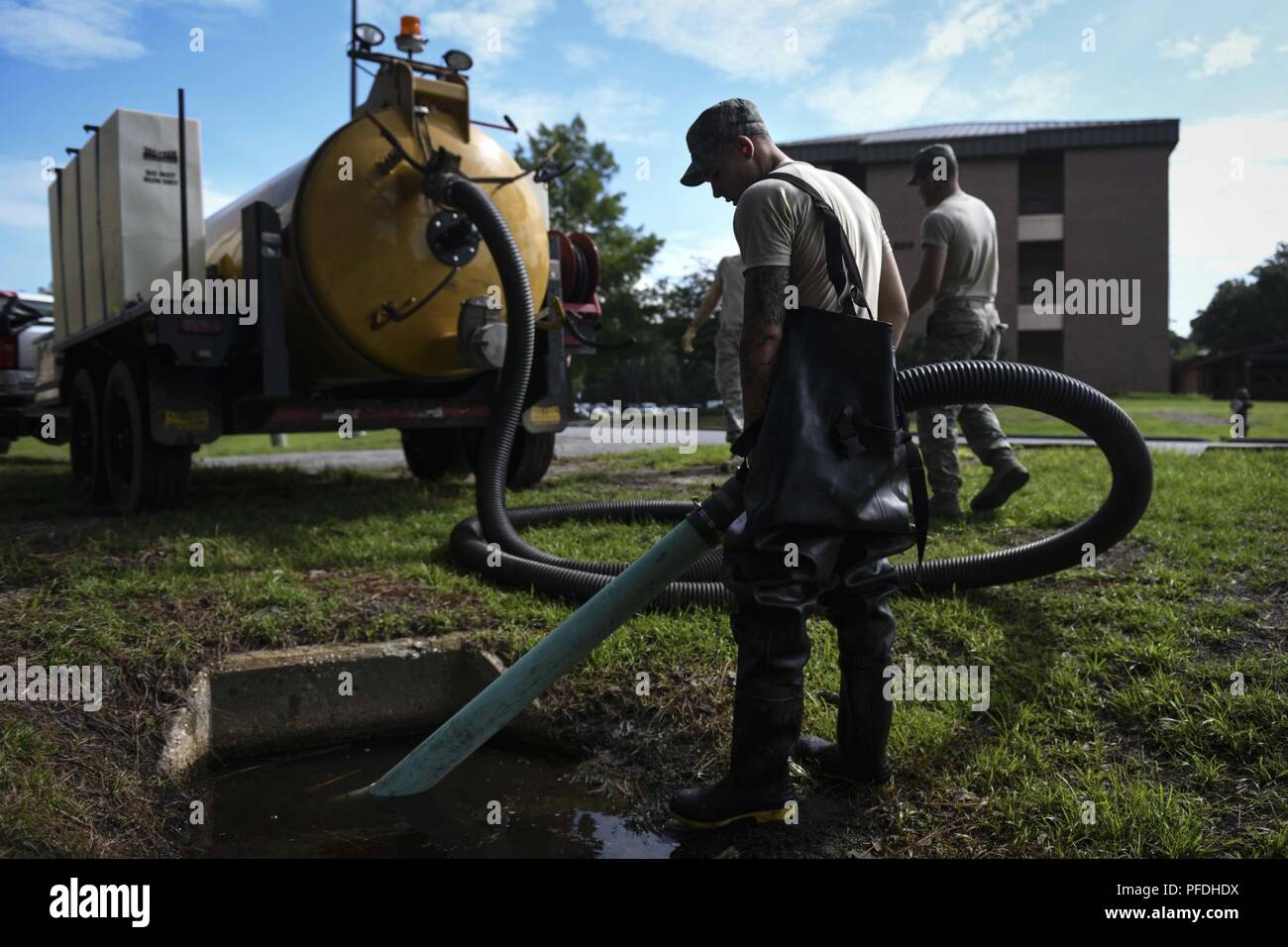 Engineer inspecting soil hi-res stock photography and images - Alamy